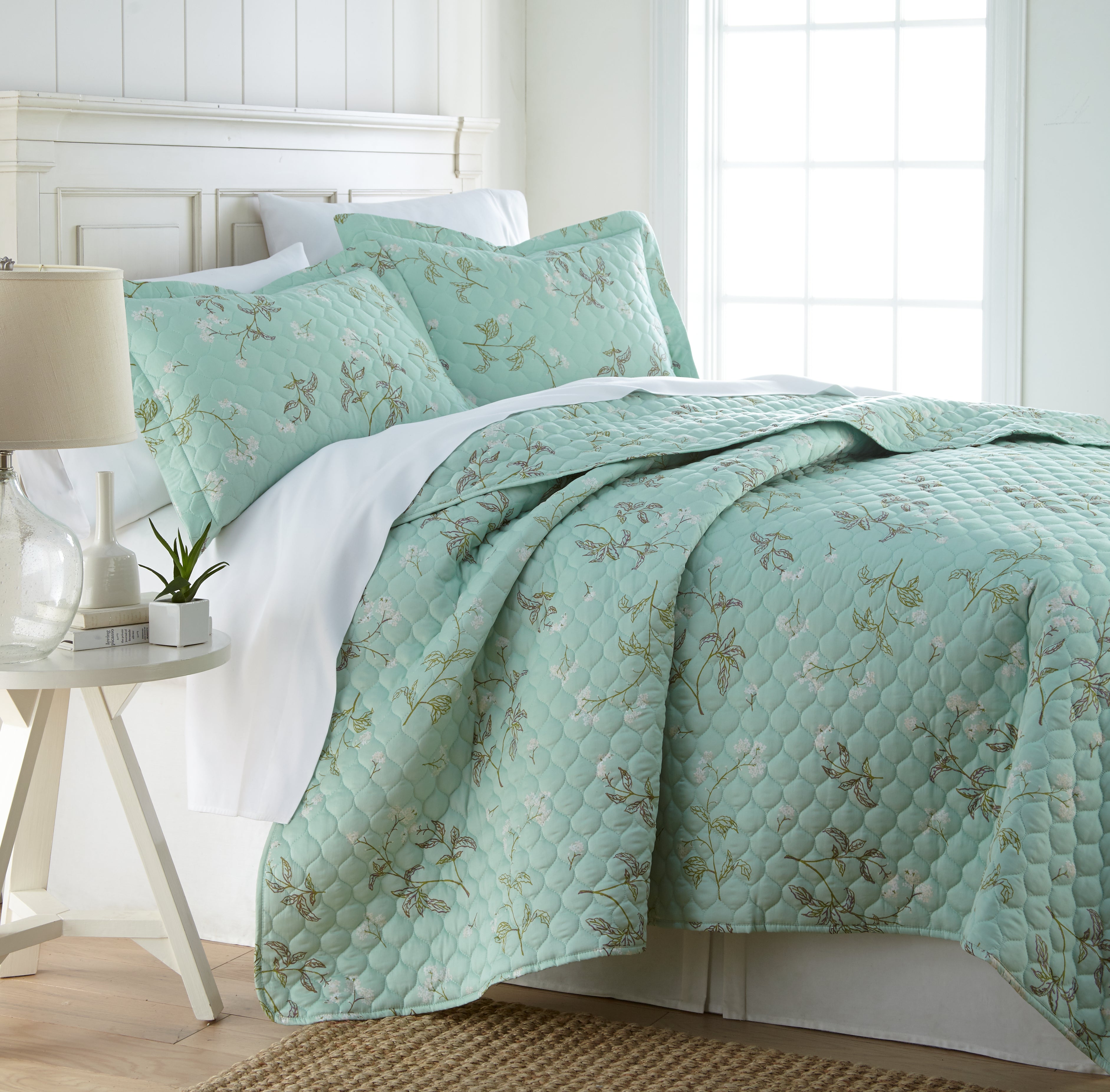 Myosotis Scorpioides Quilt Set | SouthShore Fine Linens