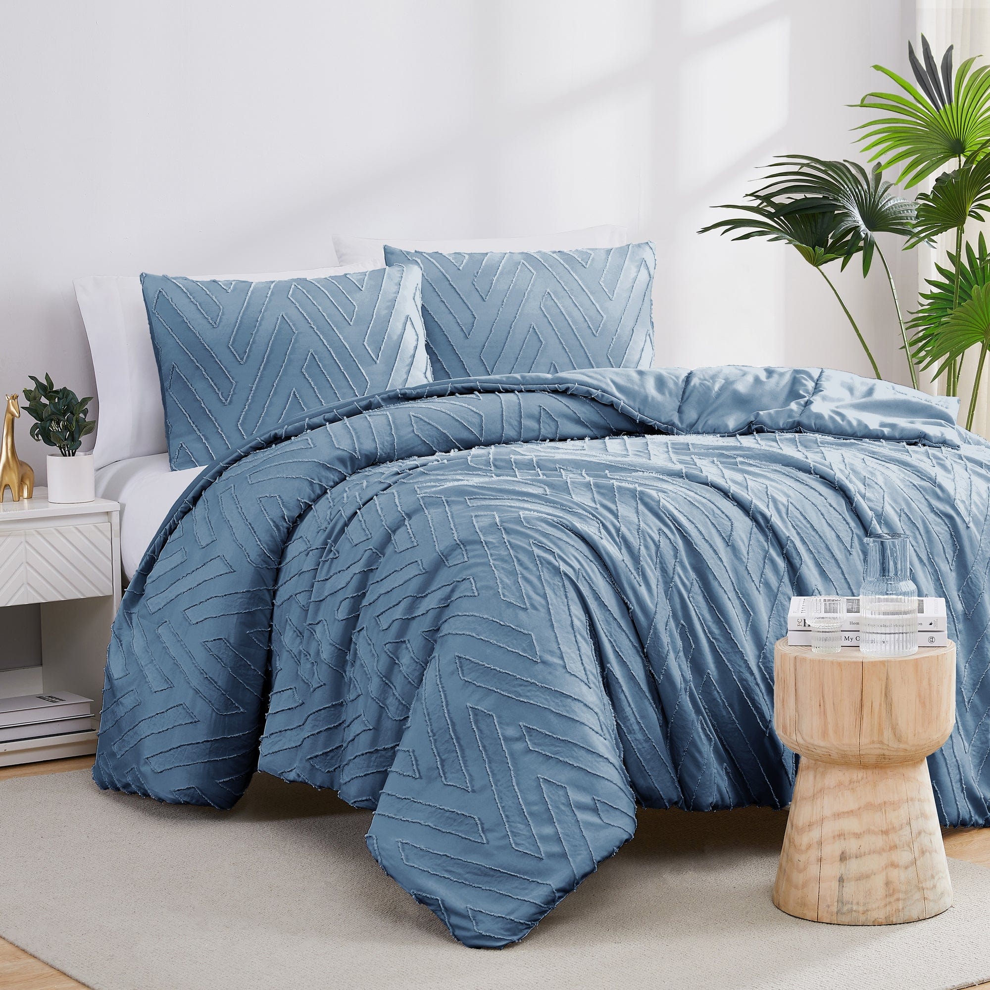 Chevron Clipped Jacquard Comforter | SouthShore Fine Linens