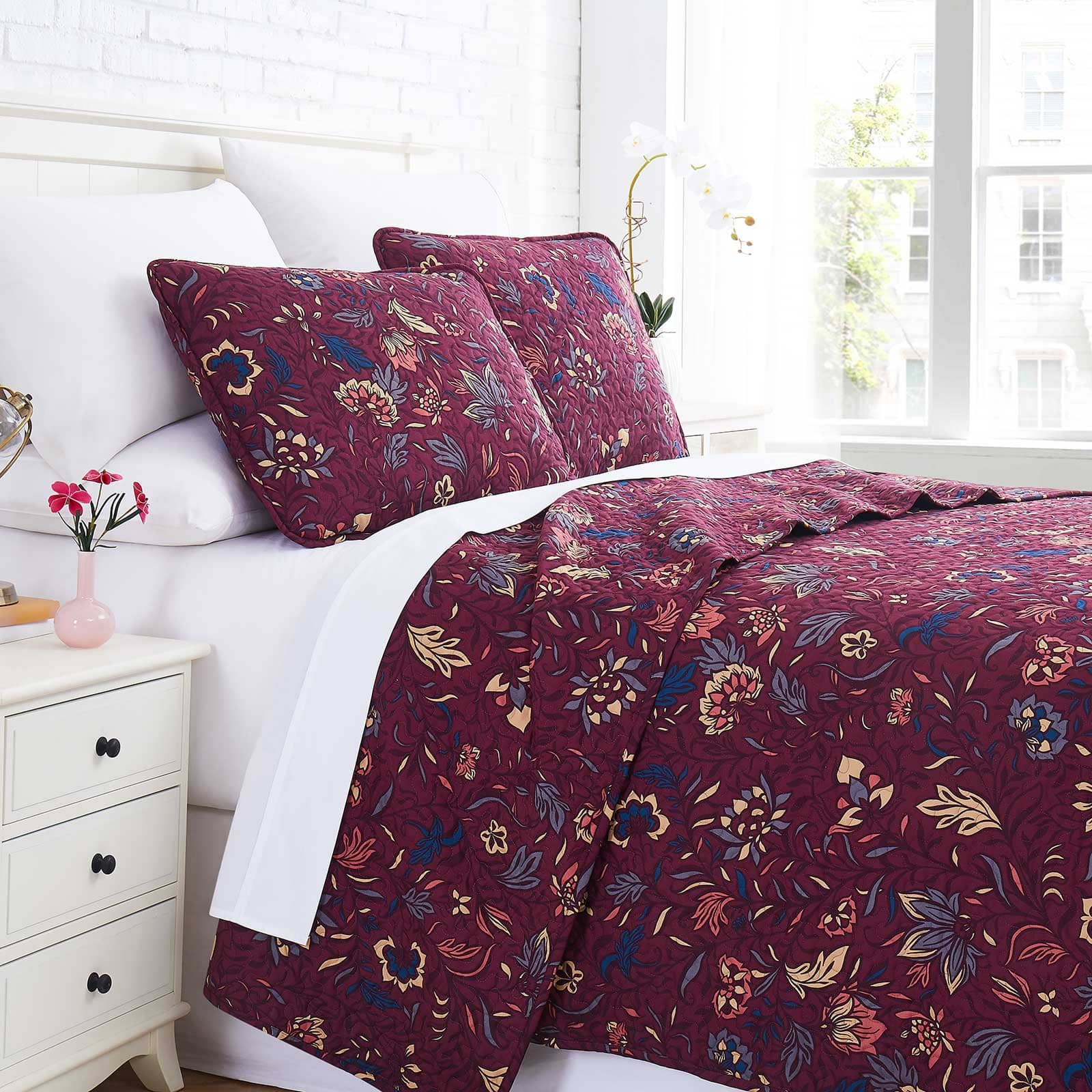 Blooming Blossoms Quilt Set